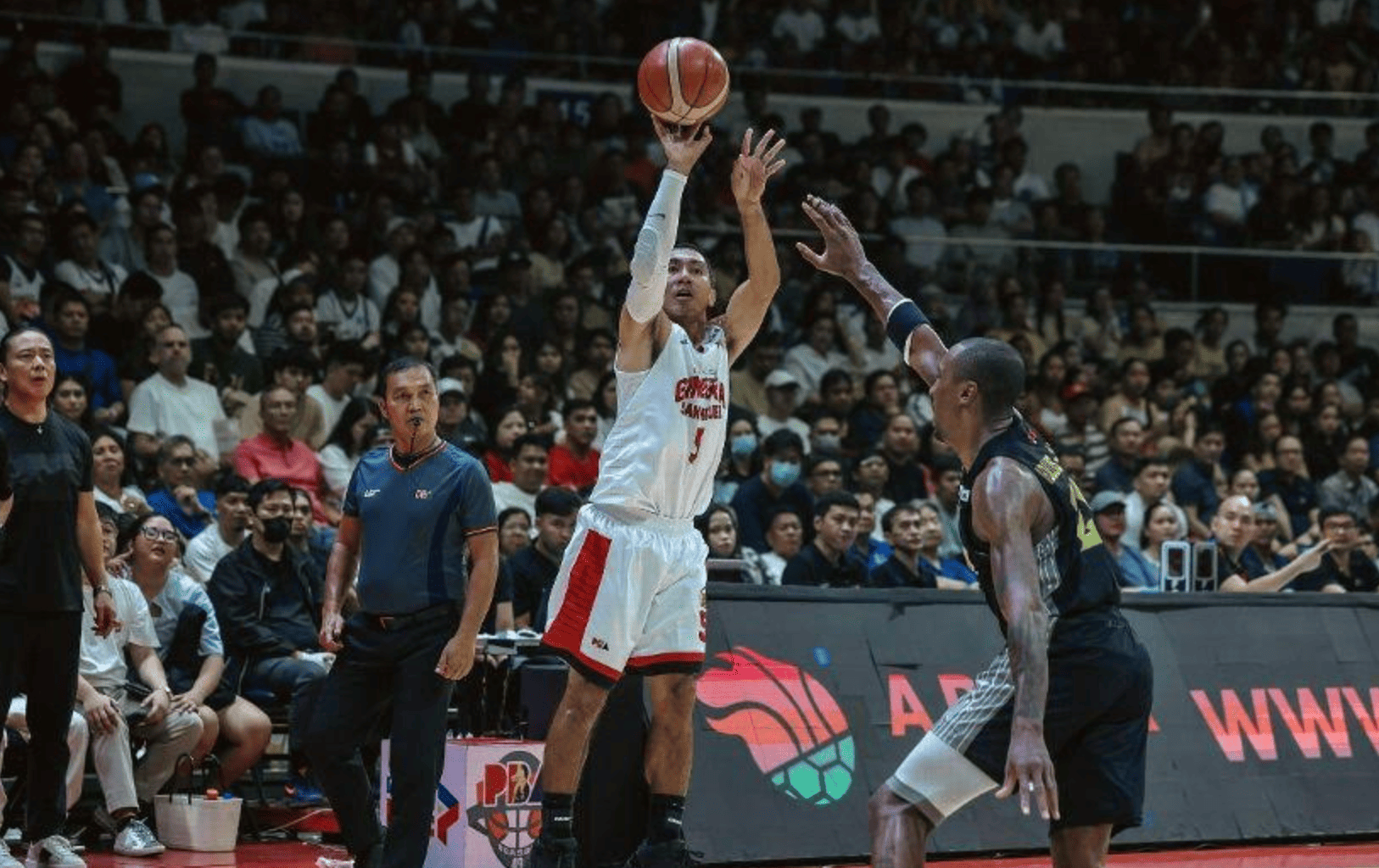 ‘Winner’ LA Tenorio Makes Surprise Start, Sets Tone in Ginebra’s Game 3 ...