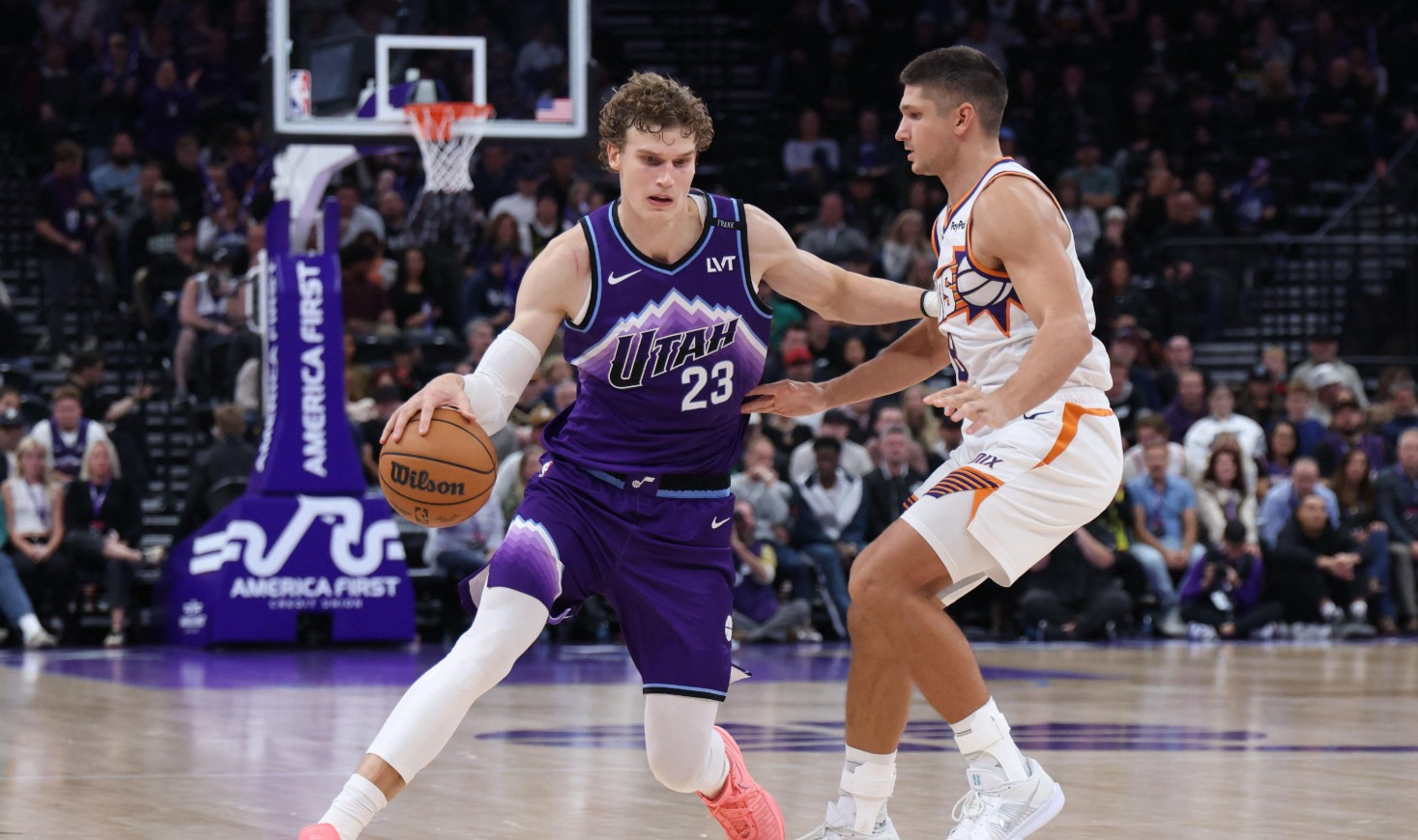 NBA Roundup: Another 50-Piece Set in Jazz-Suns, Big Man Makes More ...